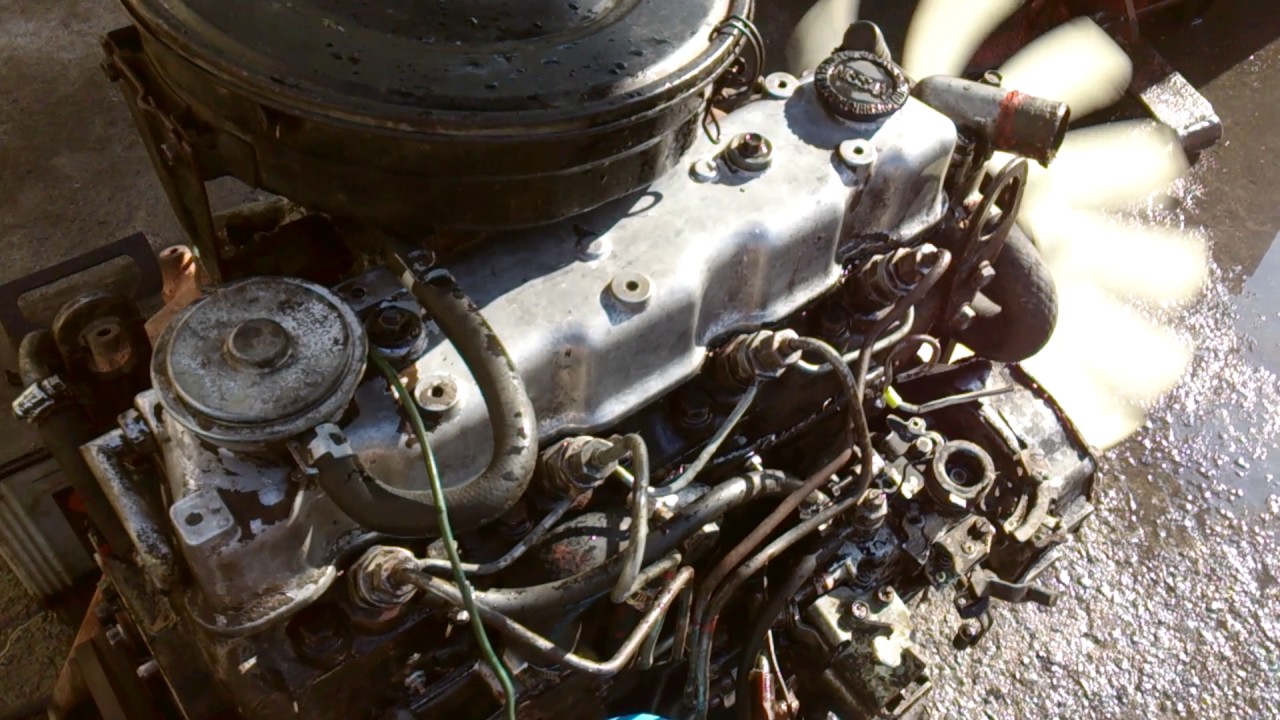 NISSAN SD25 - YouTube