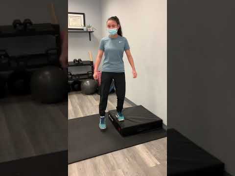 Step ups with rotation - YouTube