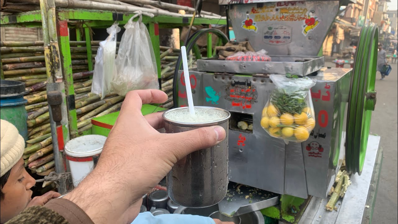 Ganne Ka juice | Pakistani Famous Street Refreshing Sugar Cane Juice ...