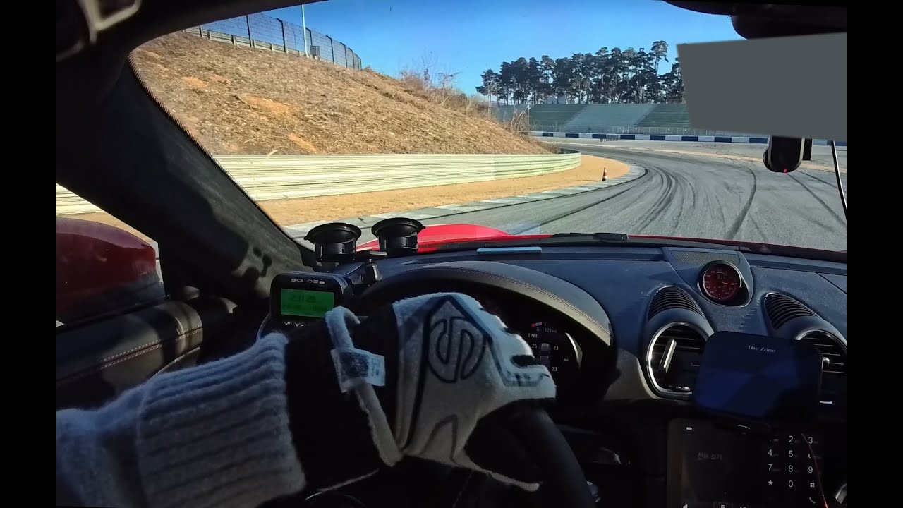 718 Cayman GT4 with ESC & TC off #3 @ Yongin Everland Speedway - YouTube