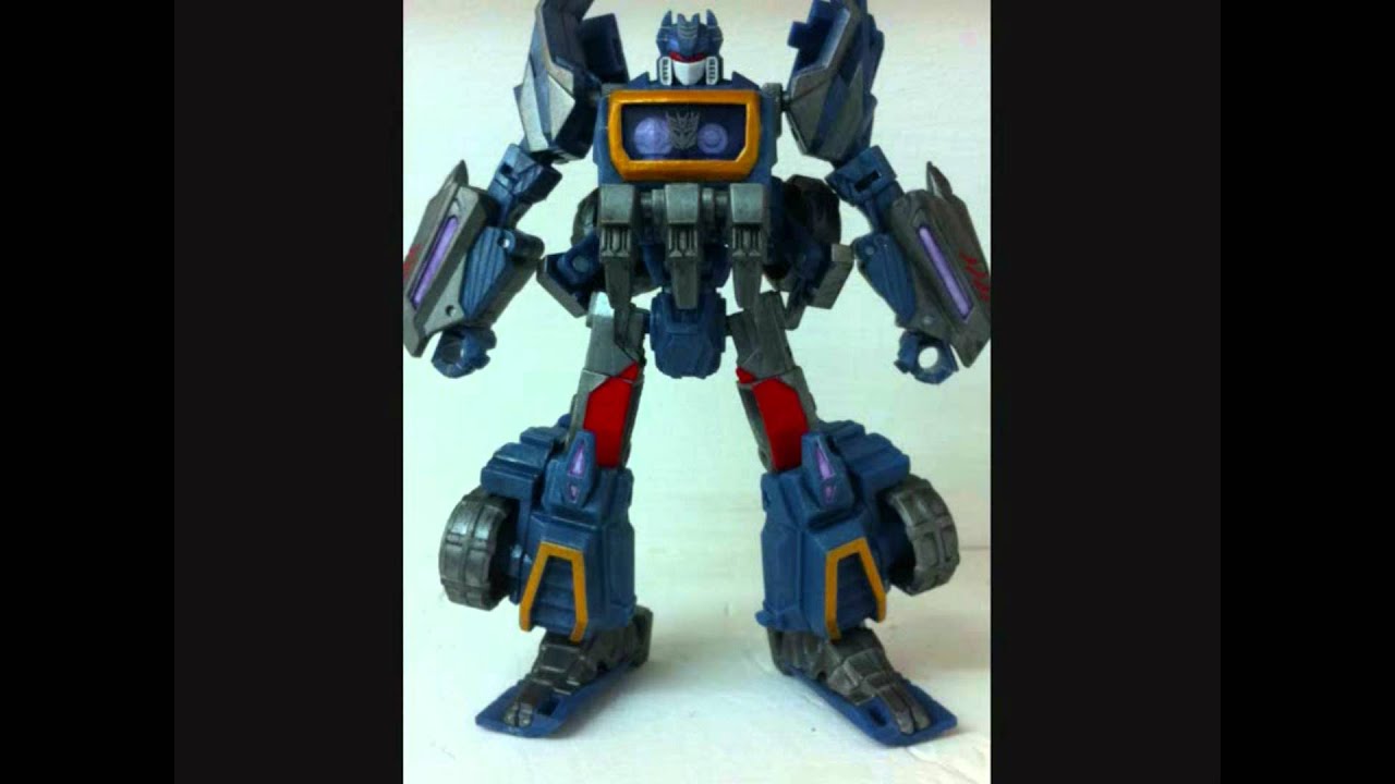Custom TransFormers WFC Soundwave - YouTube
