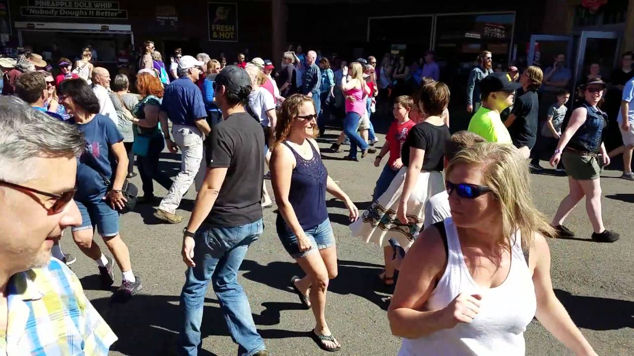 Mob Squad 2016 Square Dance Flash-Mob at WA State Fair (Puyallup ...