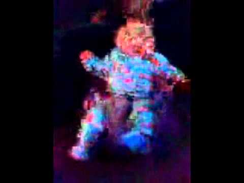 Baby Brenda Dancing We No Speak Americano - YouTube
