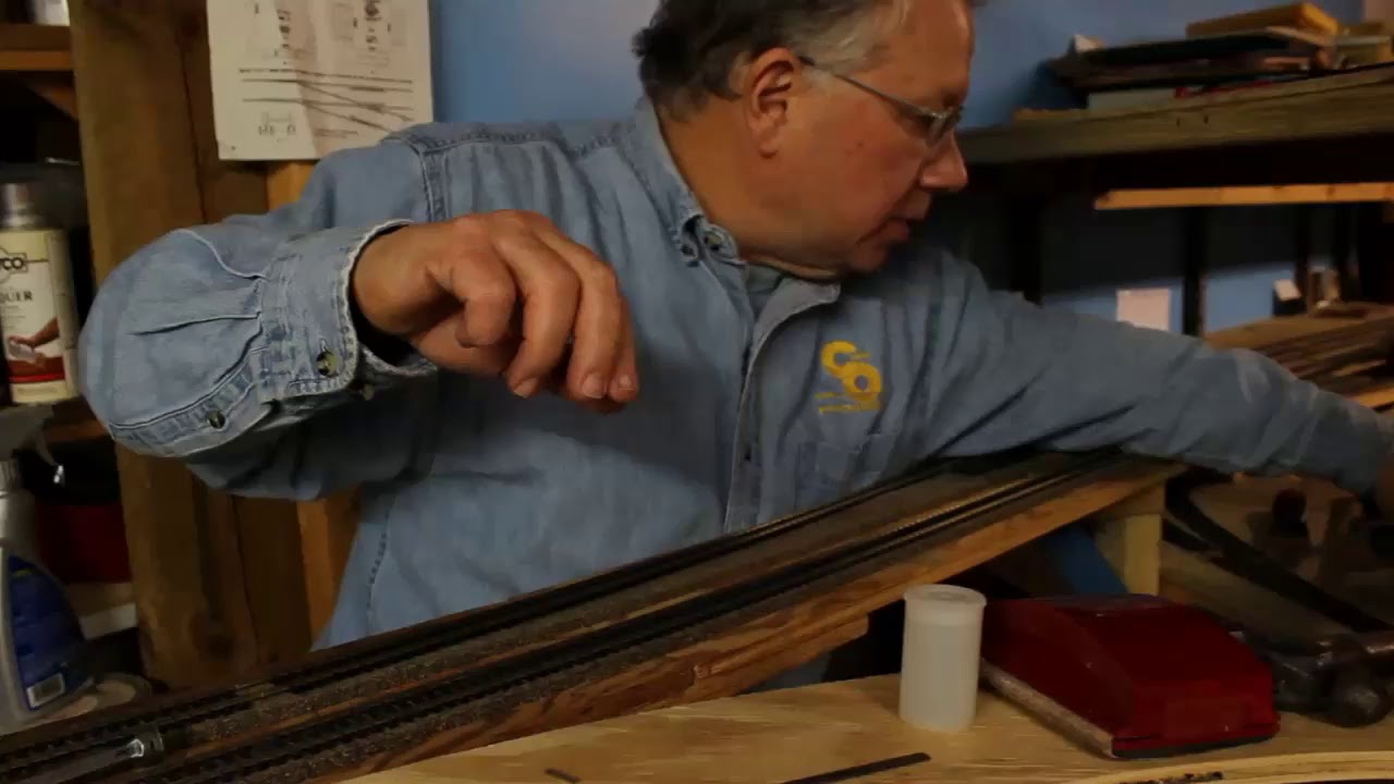 Model Railroading Tips: HO Scale Trackwork (for beginners) - YouTube