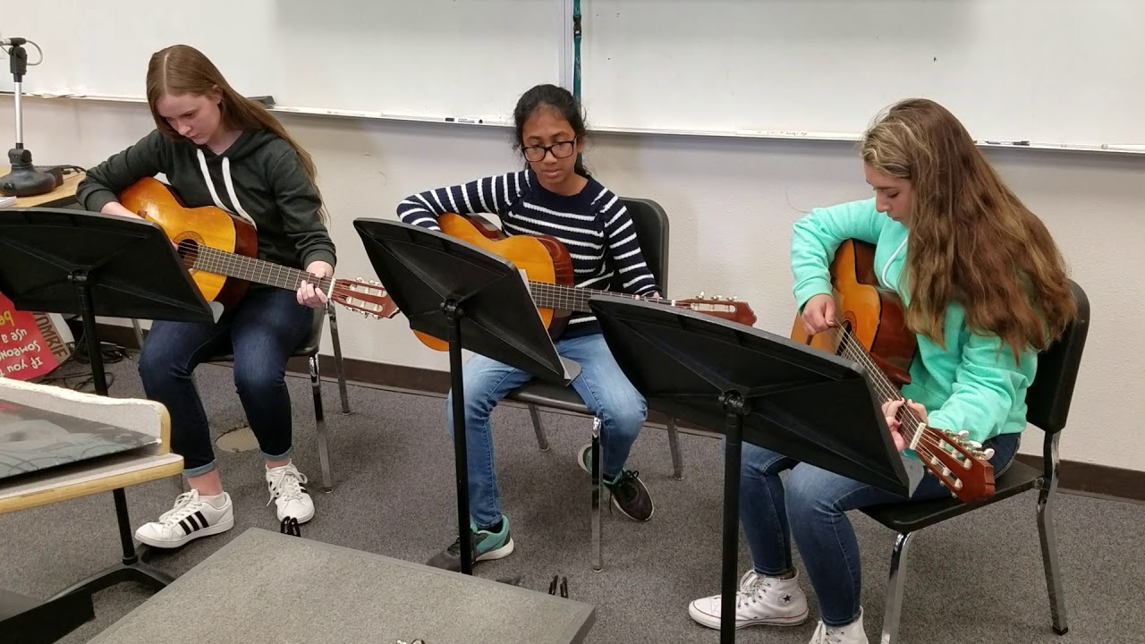 Guitar class - Jingle Bells Trio - YouTube
