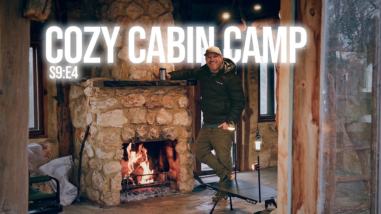 RELAXING LOG CABIN WINTER CAMPING in the bush with my kei truck and ...