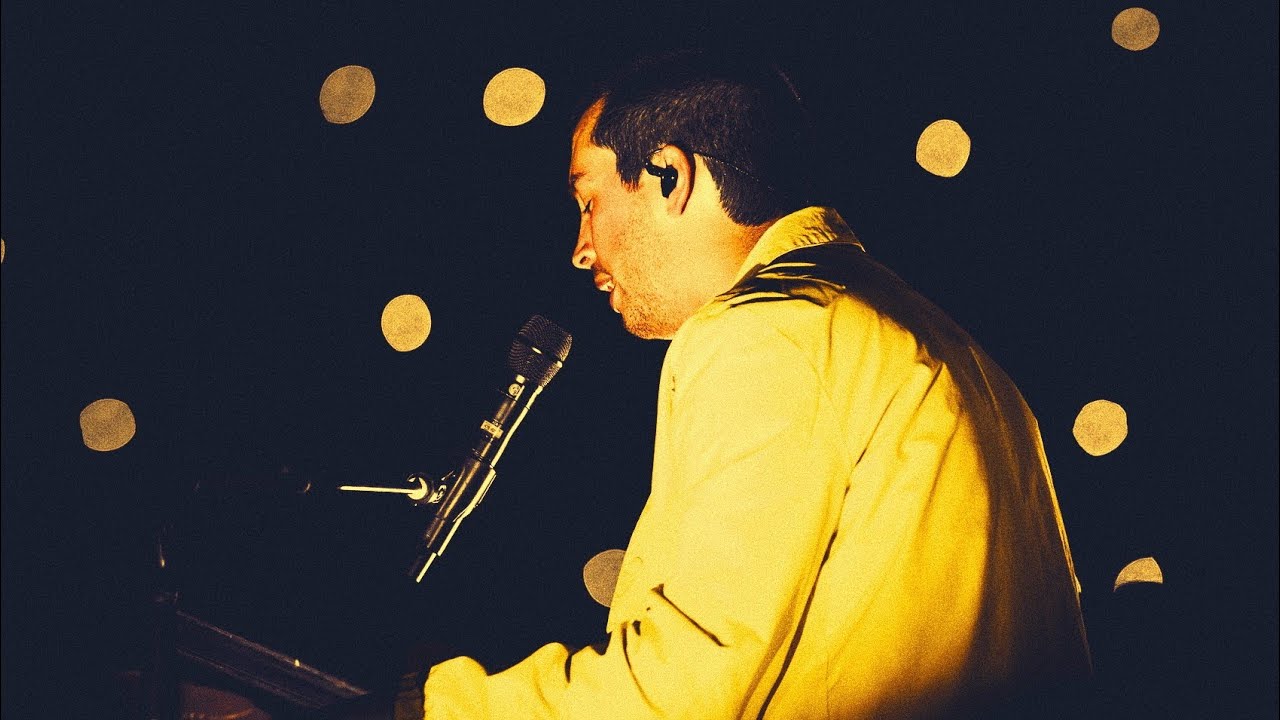 Twenty One Pilots - "Neon Gravestones" Live (Bandito Tour Nashville ...