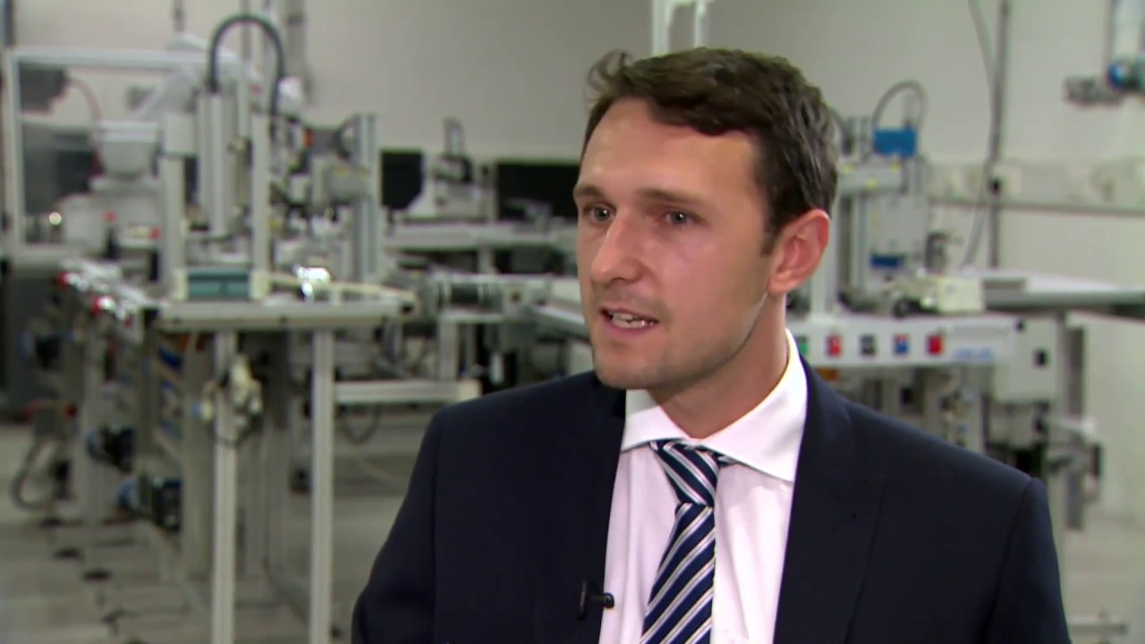 Reporting on engineering at Teesside University - YouTube