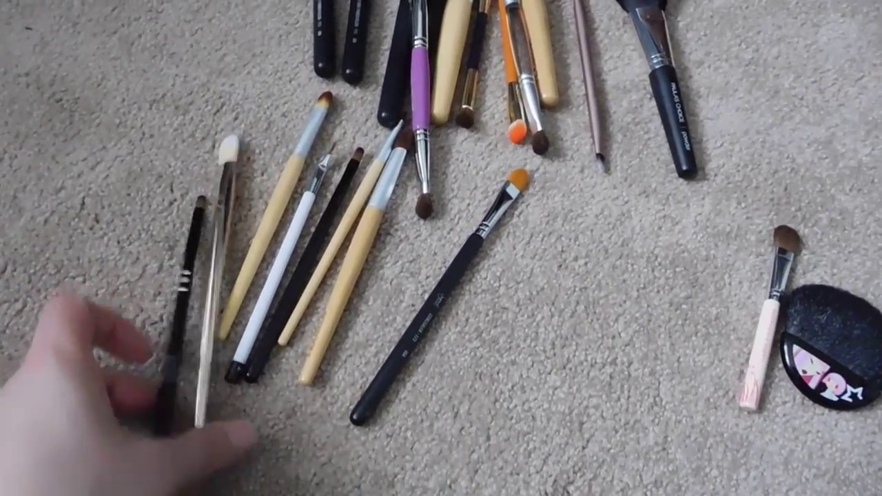Beauty Purge 2017: Makeup Brush Declutter! - YouTube