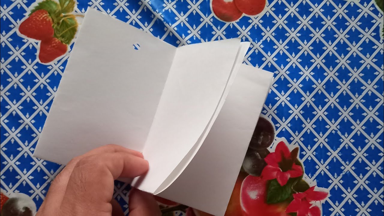 Cómo hacer un mini libro para escribir - YouTube