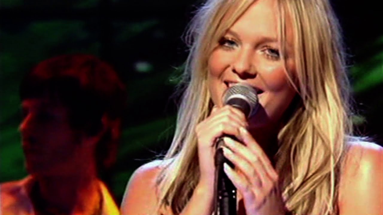Emma Bunton: Free Me (TOTP 2003) - YouTube