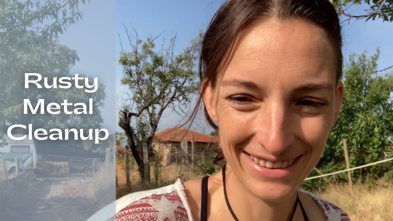 Rusty Metal Everywhere & the CUTEST Cats Ever ;) - YouTube