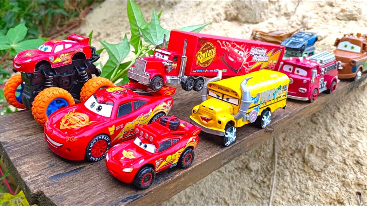 Satisfying video|Disney Cars, McQueen and friends| Racing Cars - YouTube