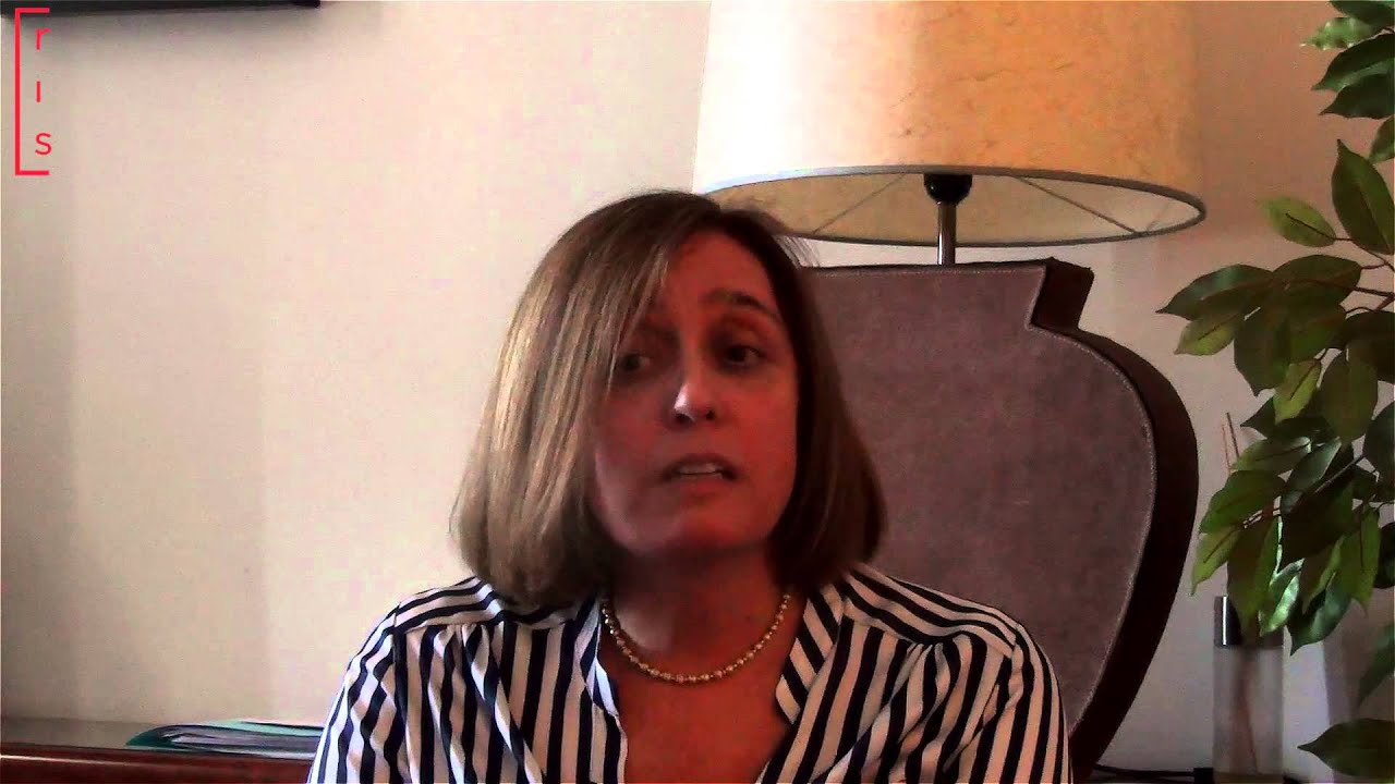 Tasas judiciales y recortes en Justicia. Verónica del Carpio - YouTube