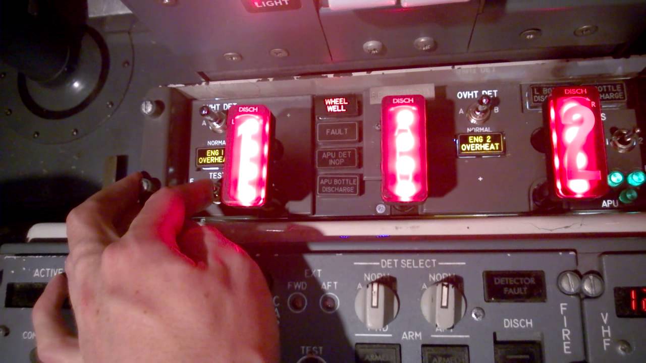 B737-800 Fire Test - YouTube