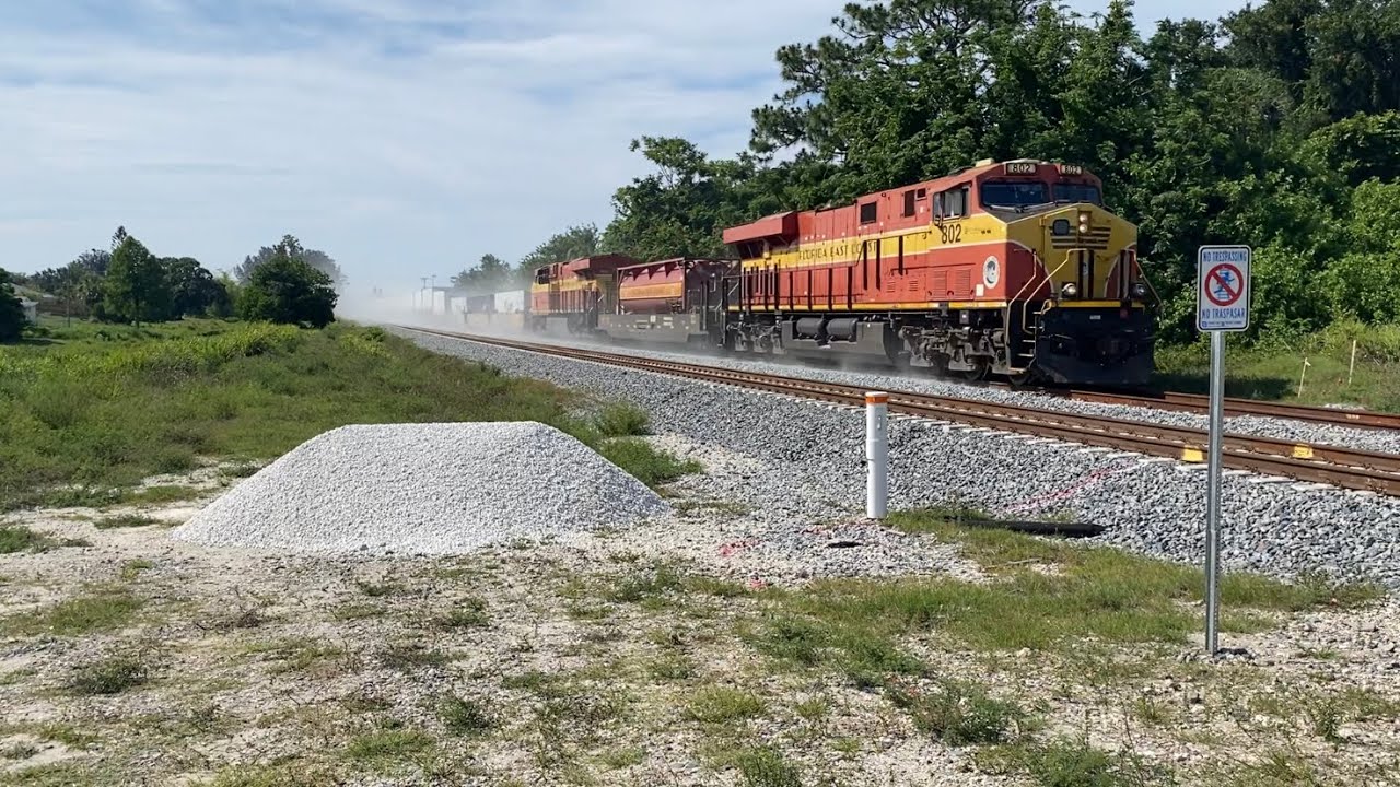 FEC TRAIN 105 @ 4:29pm 5-29-23 kicking up dust from the ballast - YouTube