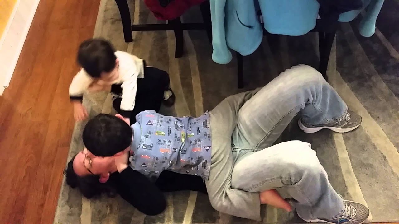 Family horsey ride - YouTube