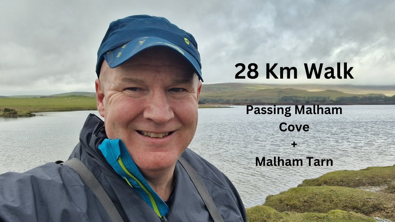 28 km circular hike from Settle to Malham Cove and Malham Tarn - YouTube
