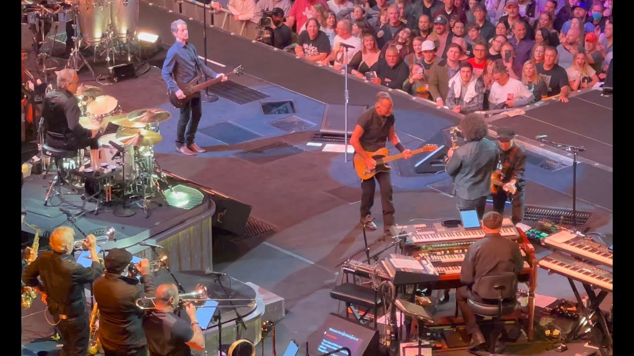 Bruce Springsteen - Because the Night (Dallas TX - Feb 10 2023, 4k ...