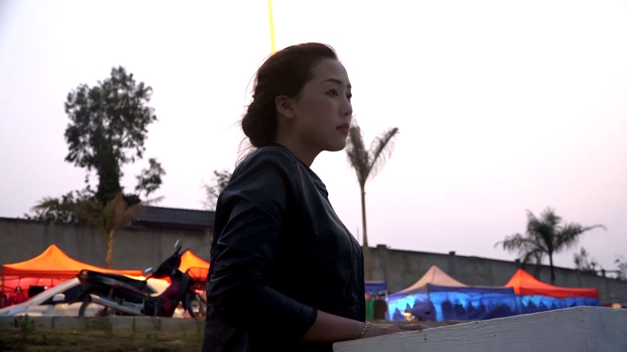 Paj nyiag yaj - YouTube