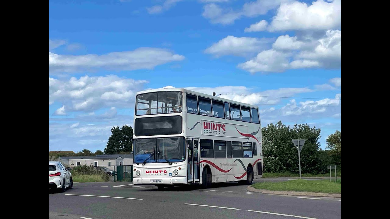 Hunt's Coaches DD4 LX04FXY on a service 7 to Chapel St Leonard's - YouTube