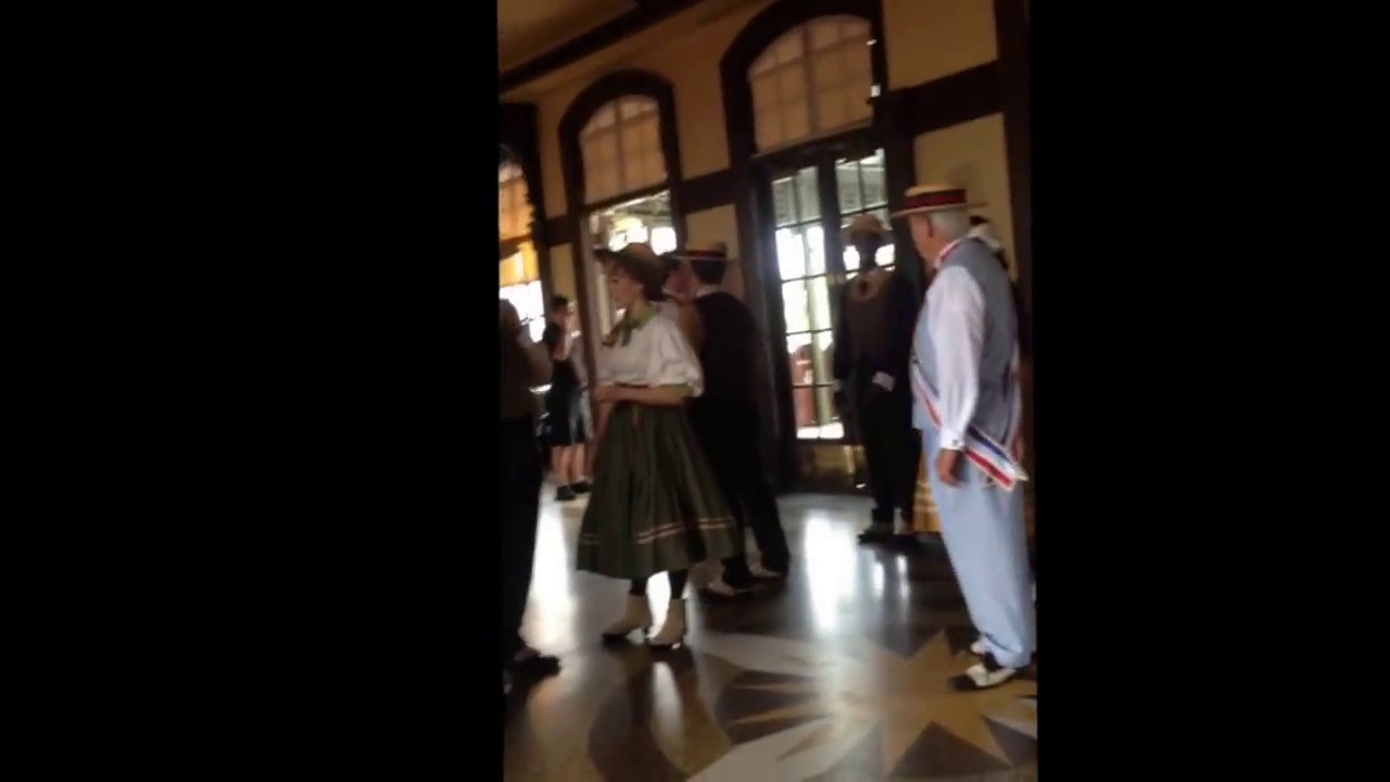 Rope drop and opening ceremonies at the magic kingdom - YouTube