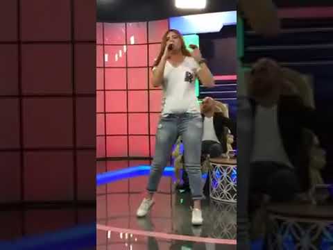 Aslı Şahin Vur Oynasın Zillere