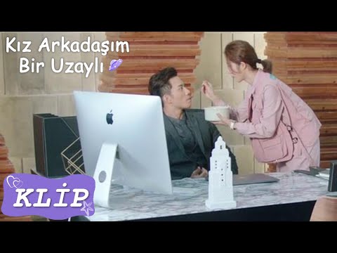 Kız Arkadaşım Bir Uzaylı | Klip 3 | Xiaoqi'nin zamanı durdurma gücü neredeyse fark ediliyordu