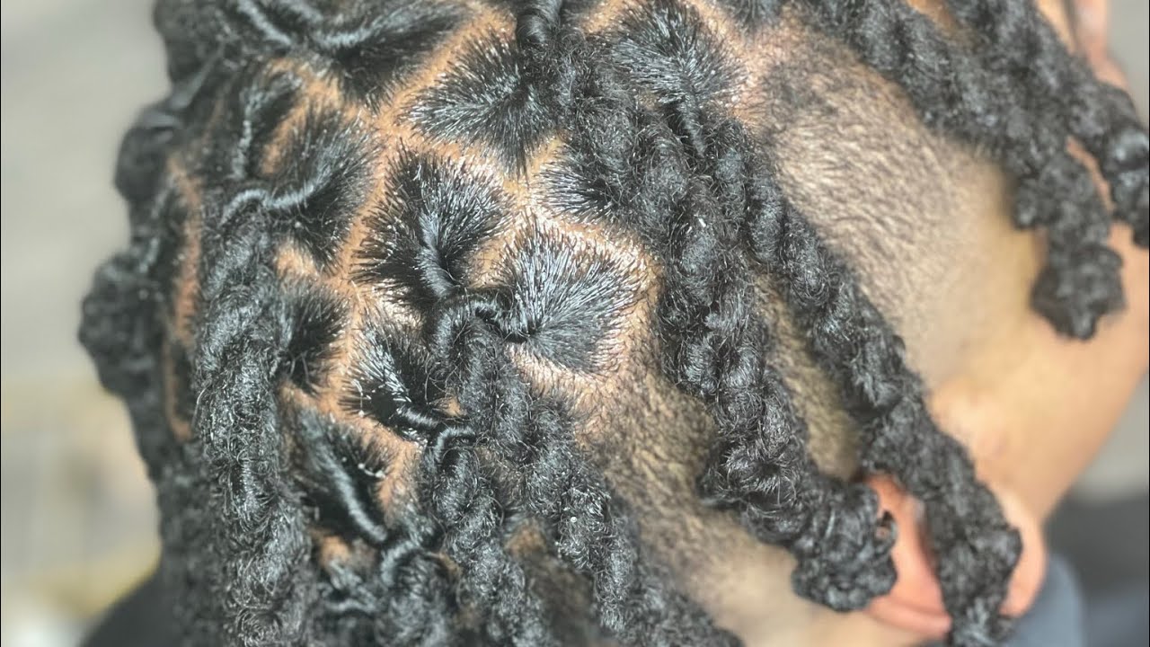 HOW TO RETWIST LOCS & TWOSTRANDTWIST - YouTube