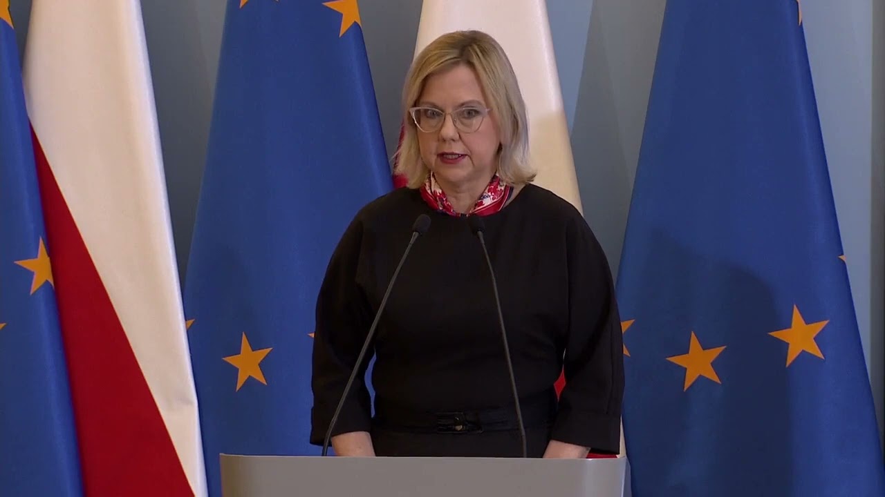 Anna Moskwa: Konferencja w KPRM ws. cen energii elektrycznej - YouTube