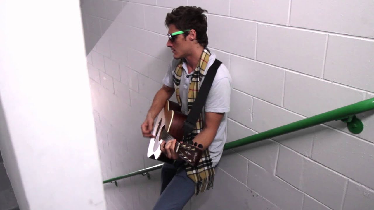 Stairwell Sessions - Justin Kaiser of Go Man - YouTube