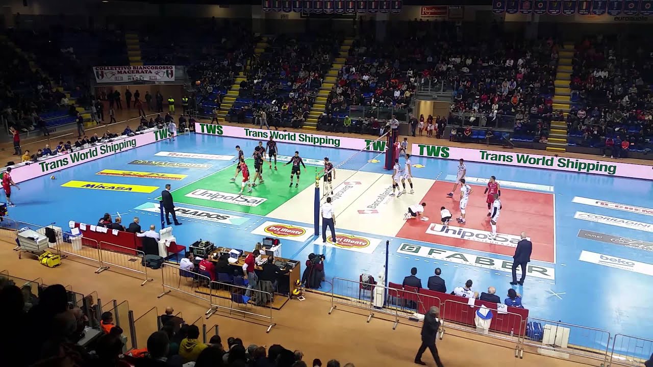 Palazzetto LUBE Sponsor Trans World Shipping Spa part.2 - YouTube