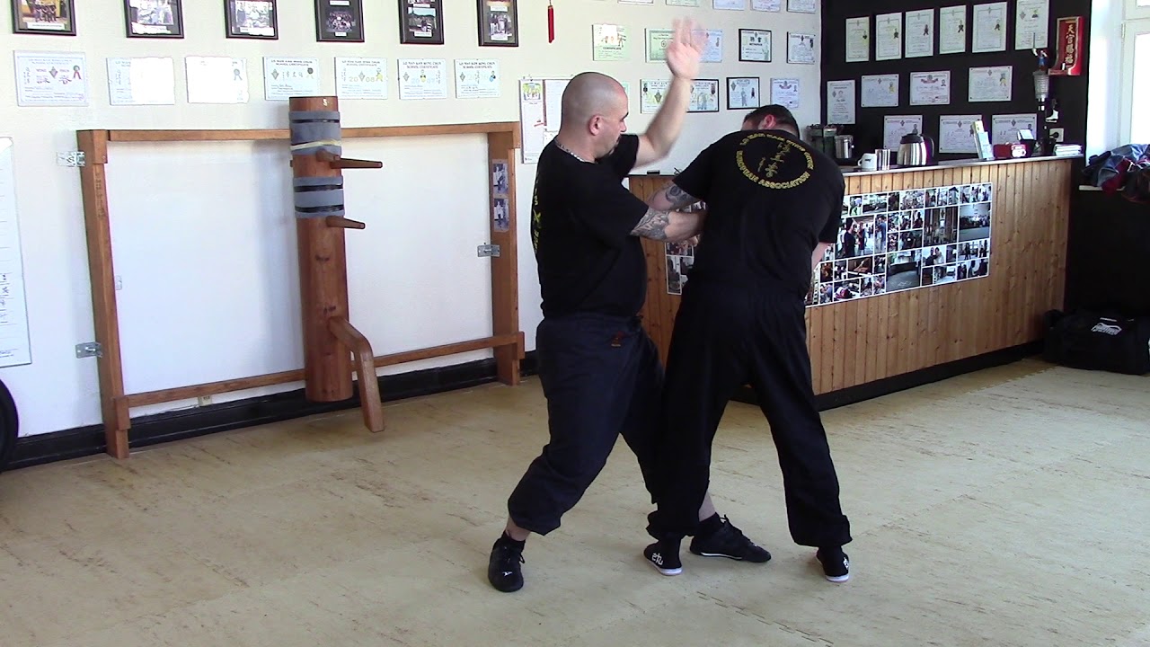 Biu Tze application - M. Debus - Wing Chun Kung Fu - YouTube