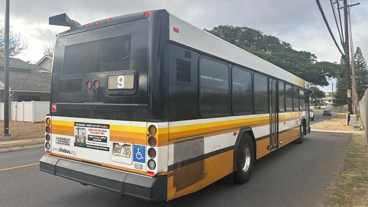 Honolulu TheBus Route 9, Bus 282 - YouTube