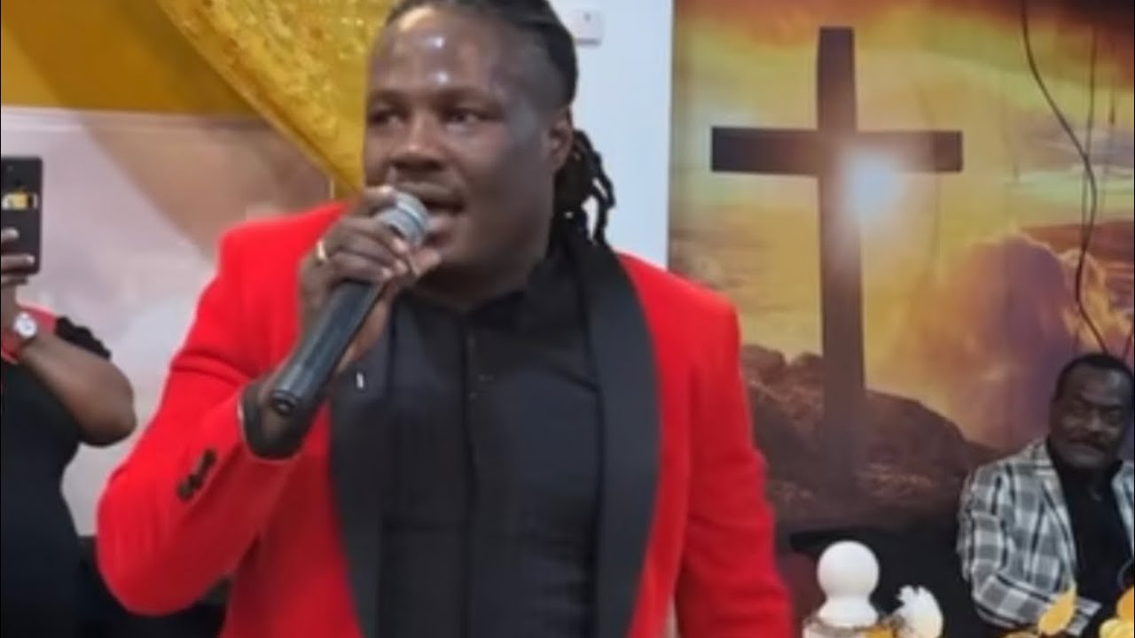 Michael Reid - THE GODSON OF GOSPEL MUSIC worship moment in Norwalk ...