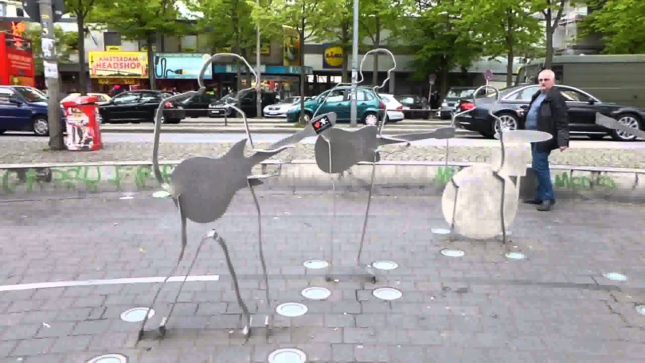 Beatles platz - Hamburg - YouTube