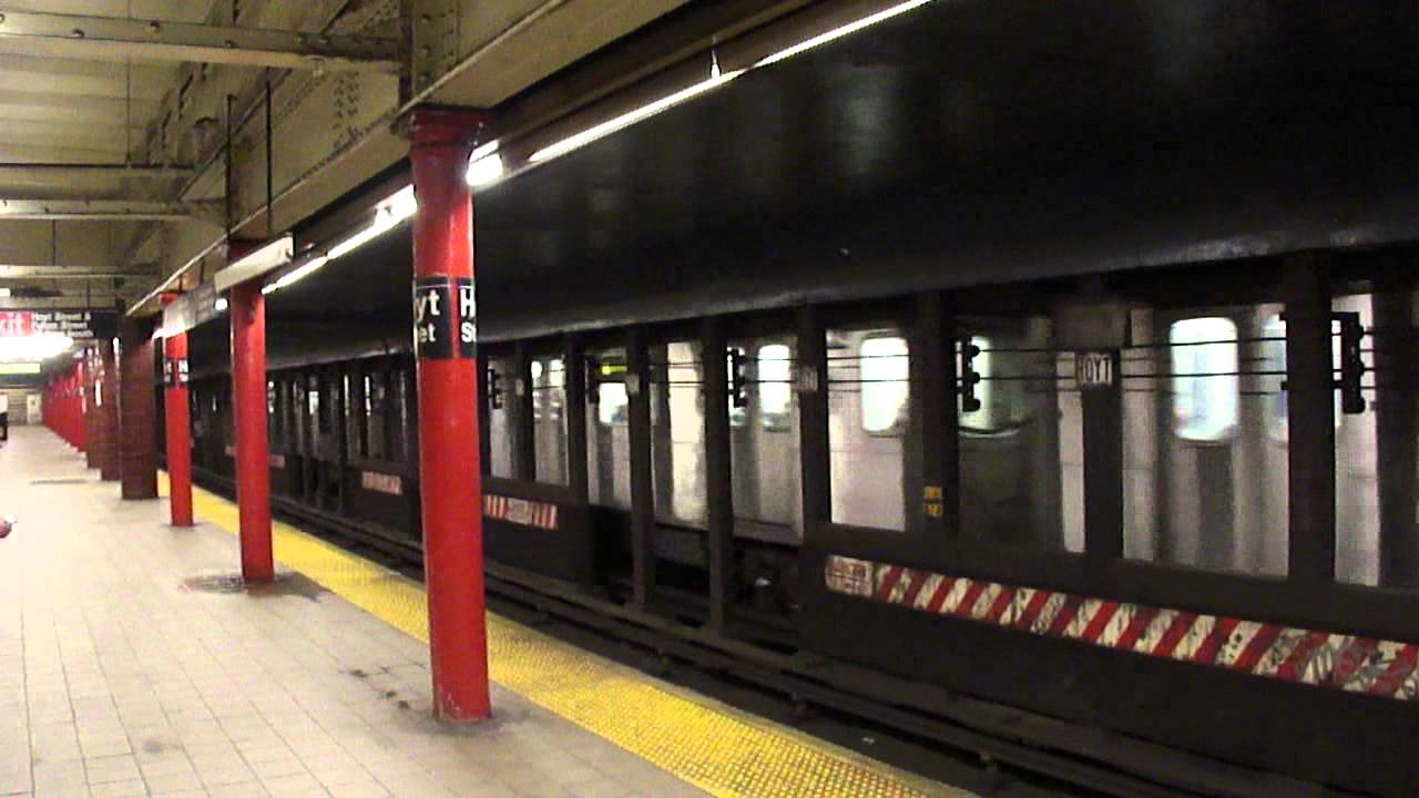 MTA Subway Bombardier R142 #7045 (4) passing through Hoyt Street - YouTube