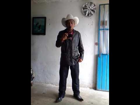 "tragos de amargo licor"chalino sanchez - YouTube