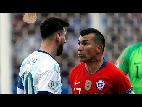 Messi vs Medel (Full fight) | Copa America 2019