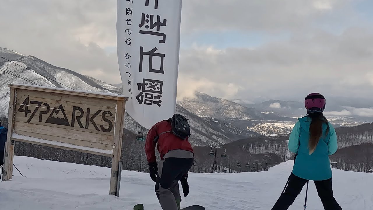 A day at Hakuba 47/Goryu ski resort in Japan | vlog - YouTube