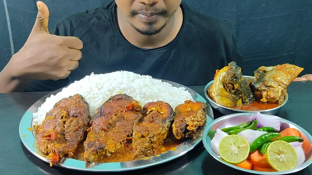 Delicious Jalang Fish masala curry ,Fangassius Fish Curry Salad with ...