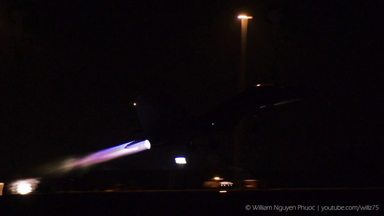 Indian Air Force SU-30MKI Flanker - Pitch Black 2018 Night launch - YouTube