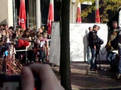 One Direction's bodyguard Paul Higgins - YouTube