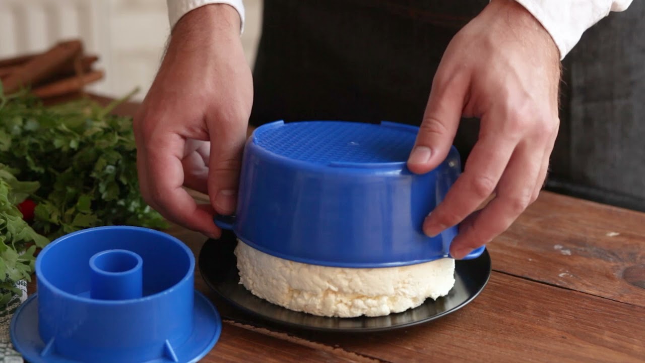 KIBS group Edam Cheese Mold 1.2 Liters Camembert Cheese Mold Blue - YouTube