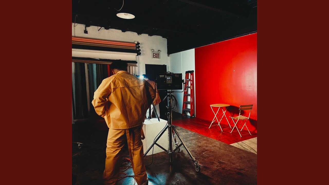 DOLLAR DREAMS FREESTYLE. - YouTube