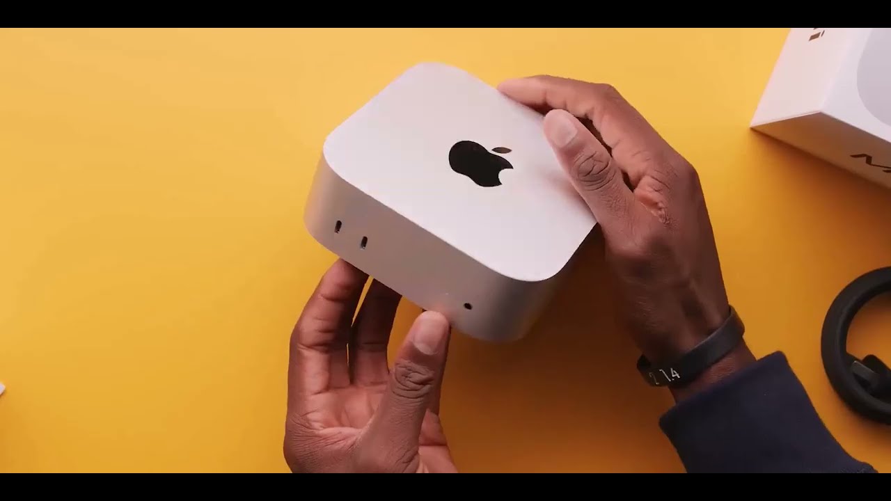 NEW Mac Mini M4 // Unboxing & Size Comparison! - YouTube