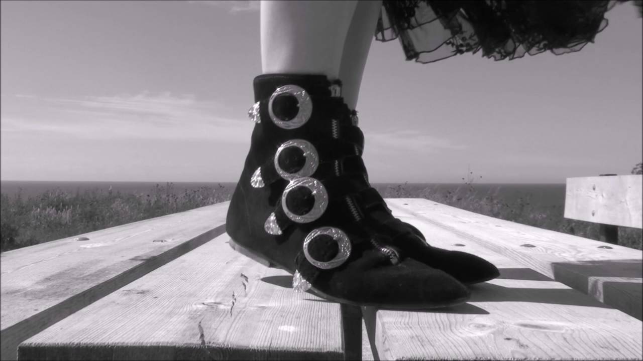 WINKLEPICKERS, WITCHBOOTS, POINTEDSHOES, GOTHPIKES - YouTube