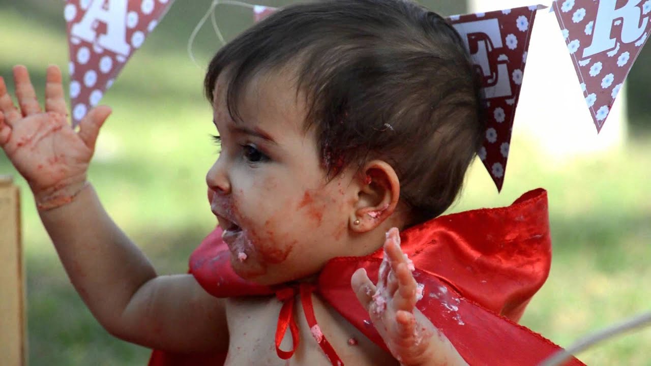 DigiFoto - Maria Fermanda Smash the cake! - YouTube