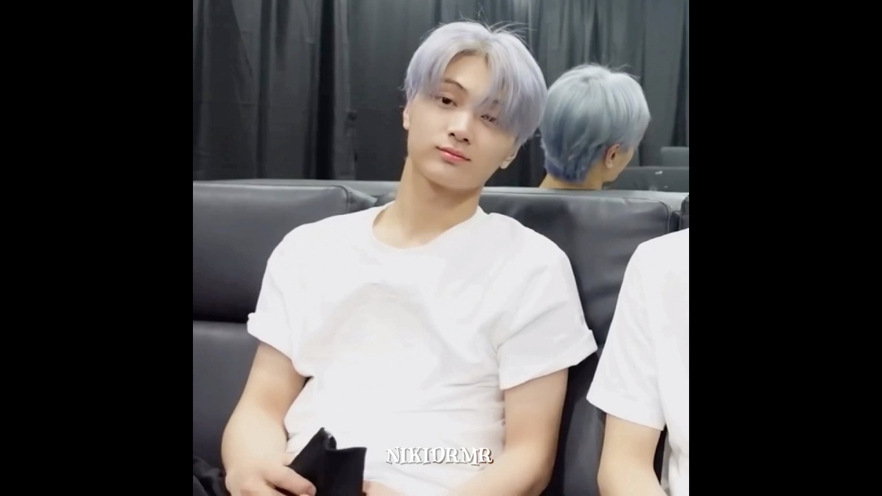 Damn the amount of rizz.. #jay #enhypen #shorts #fyp - YouTube