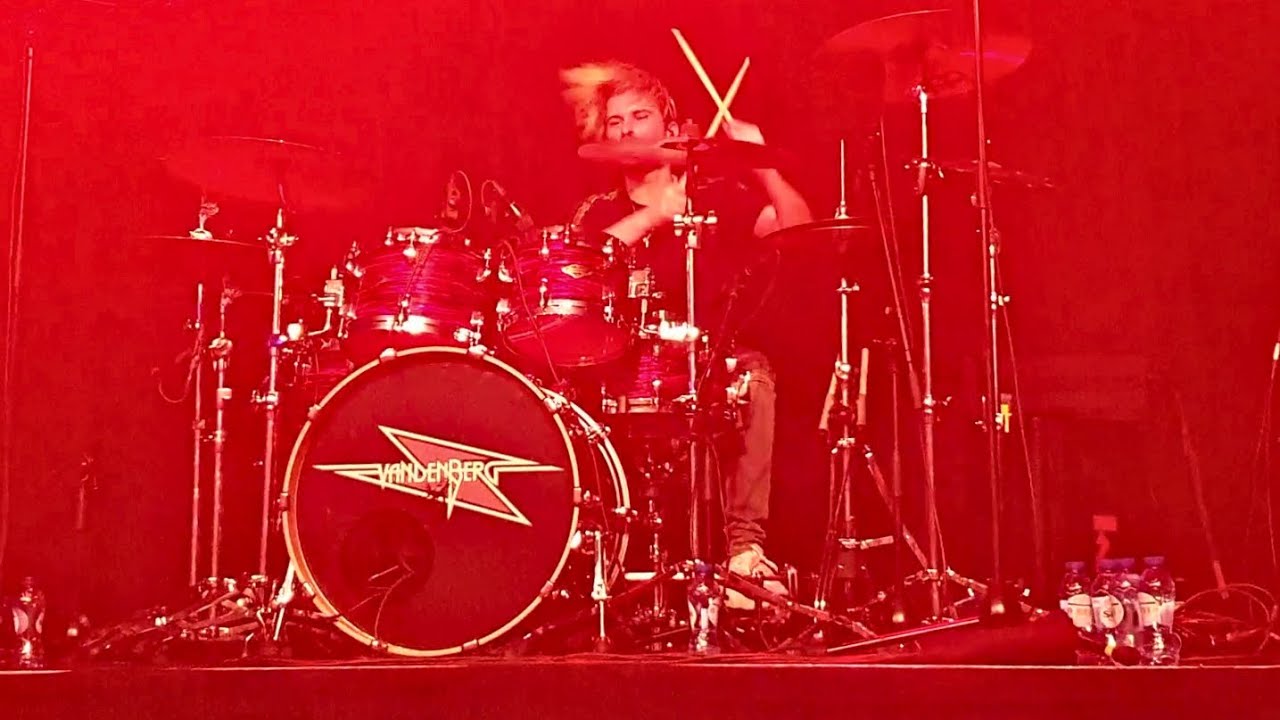 Joey Marin de Boer drum solo - Vandenberg | 26.08.2023 Metropool ...